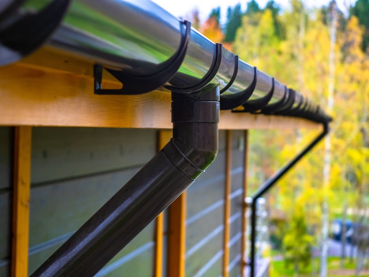 How To Install Gutters On A Metal Roof (7 Step Guide)